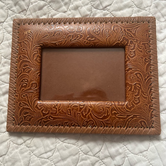 no brand | Accents | Elegant Brown Embossed Picture Frame | Poshmark